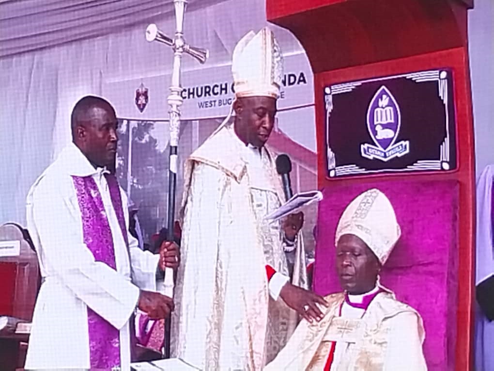 Rev. Canon Gaster Nsereko Enthroned As 7th West Buganda Bishop – Uganda ...